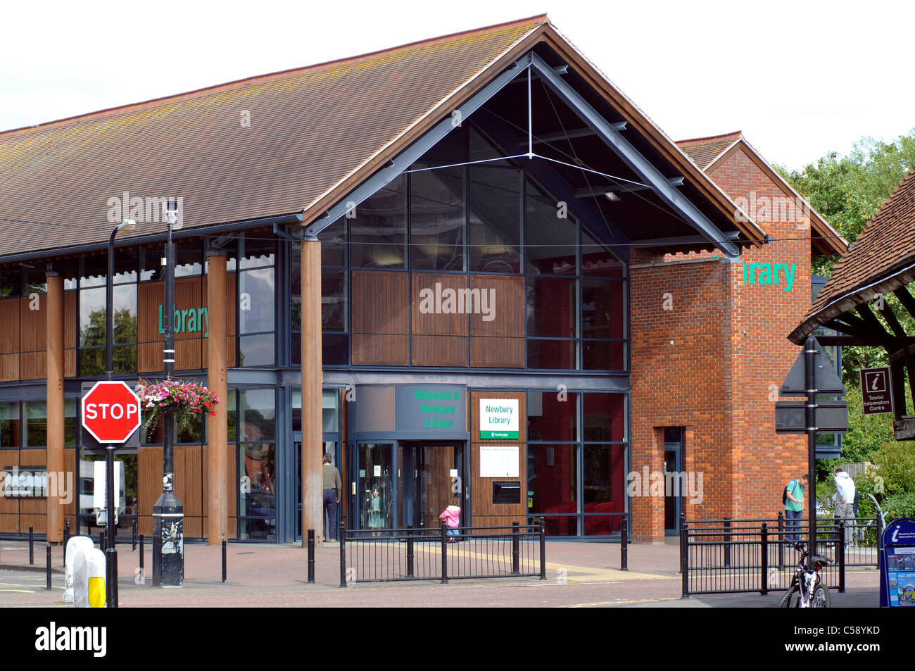 Newbury library hi-res stock photography and images - Alamy