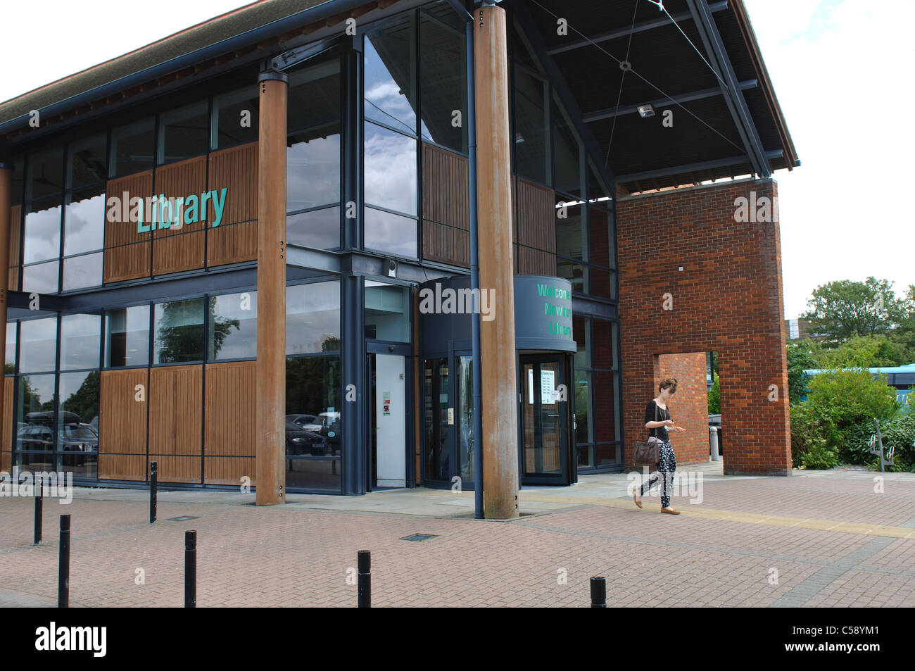 Newbury Library, Berkshire, England, UK Stock Photo - Alamy