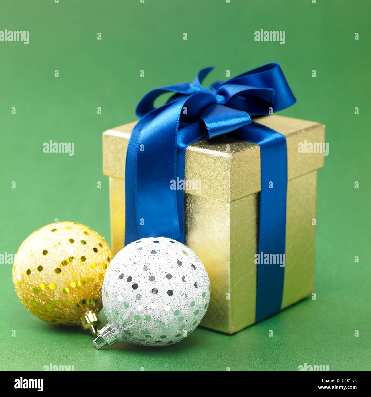 Gift christmas celebrations objects box hi-res stock photography and ...