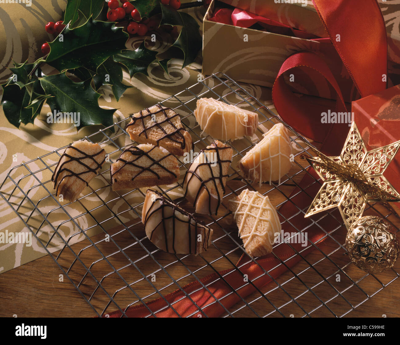 German "Baumkuchen" (pyramid cake) - cuts Stock Photo - Alamy