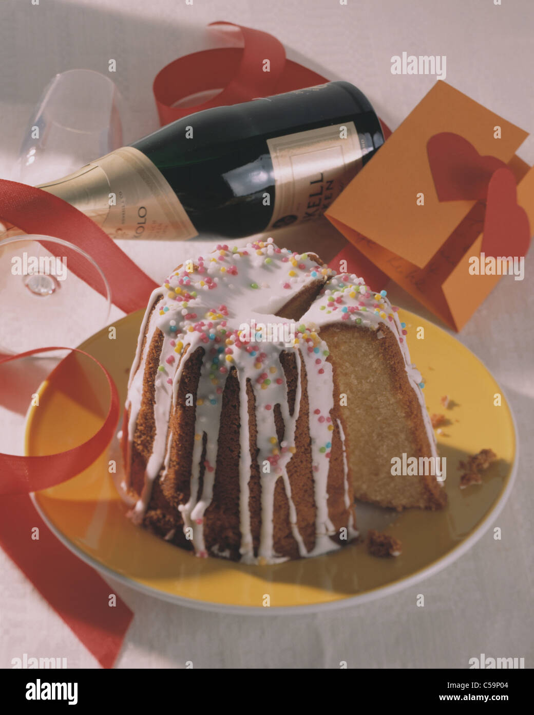 Small ring cake Stock Photo - Alamy