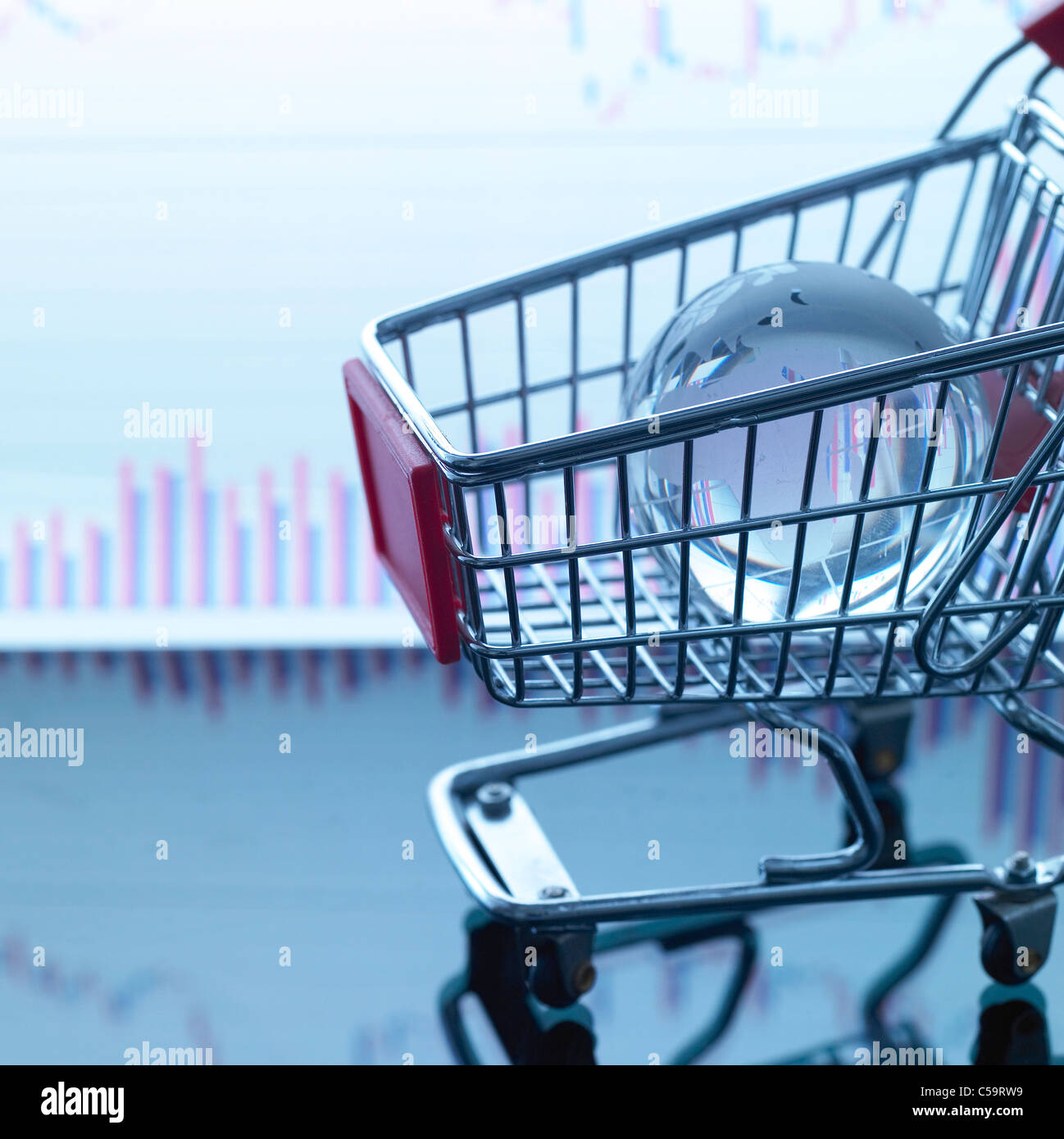 Globe graph hi-res stock photography and images - Alamy