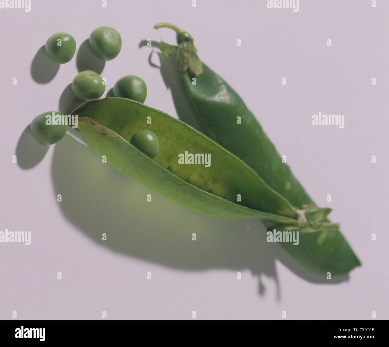 Cut out: Peas Stock Photo - Alamy