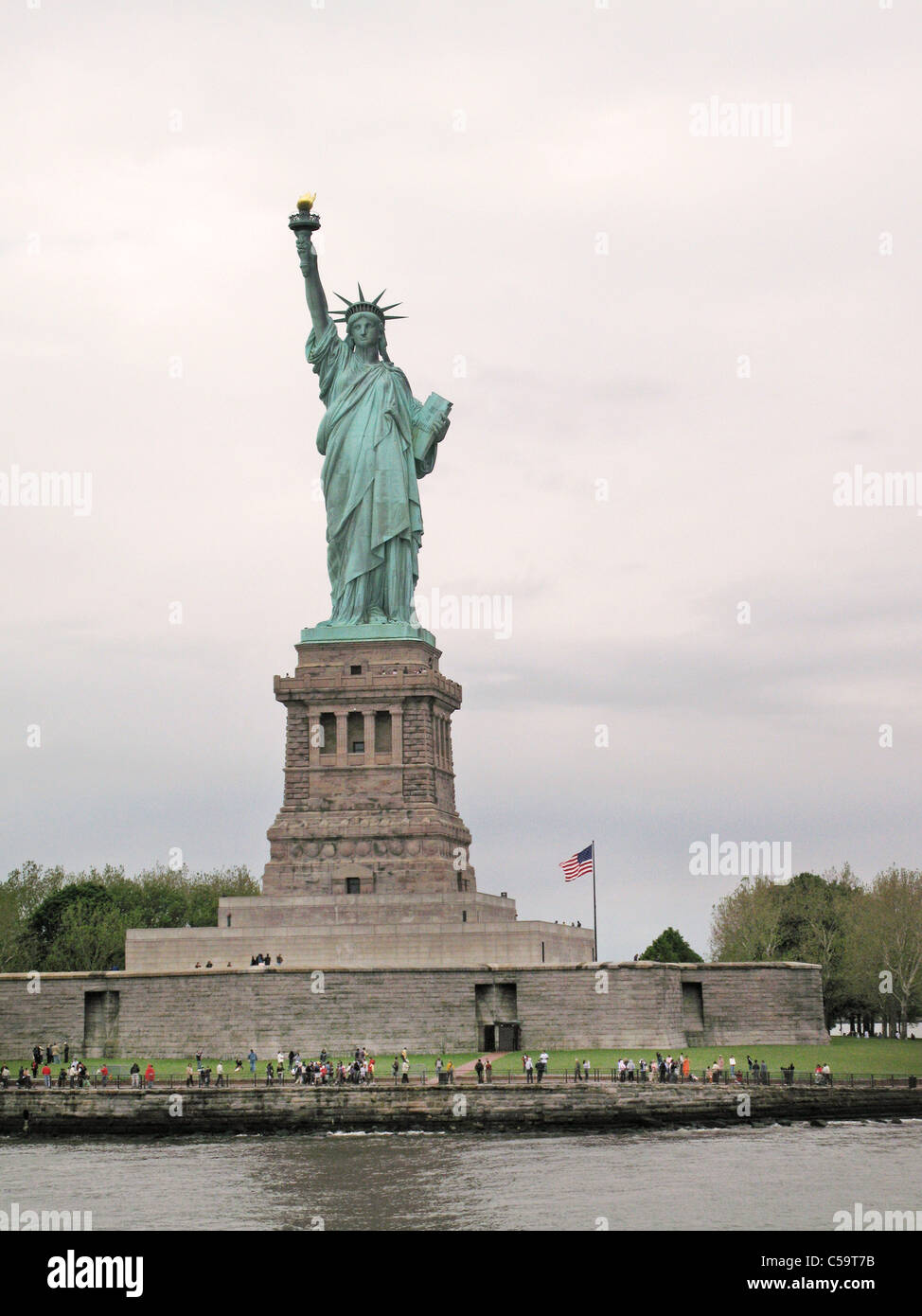American flags statue liberty hi-res stock photography and images - Alamy