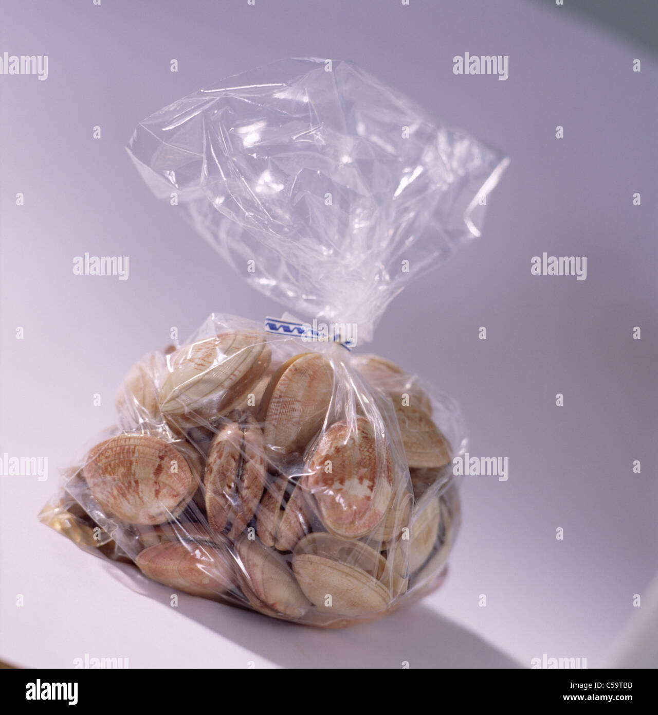 Bag of shells hi-res stock photography and images - Alamy
