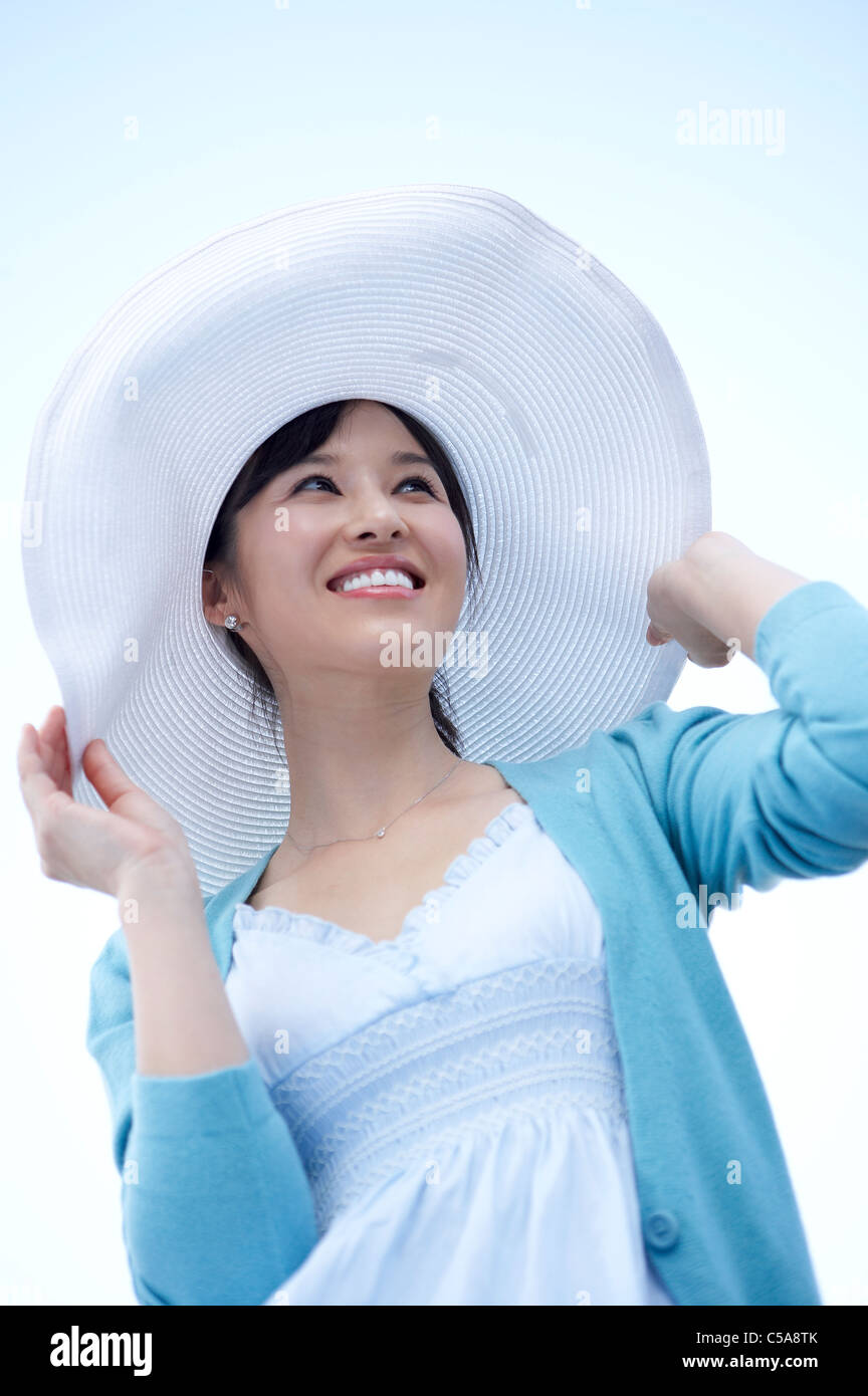 1 woman with hat hi-res stock photography and images - Alamy