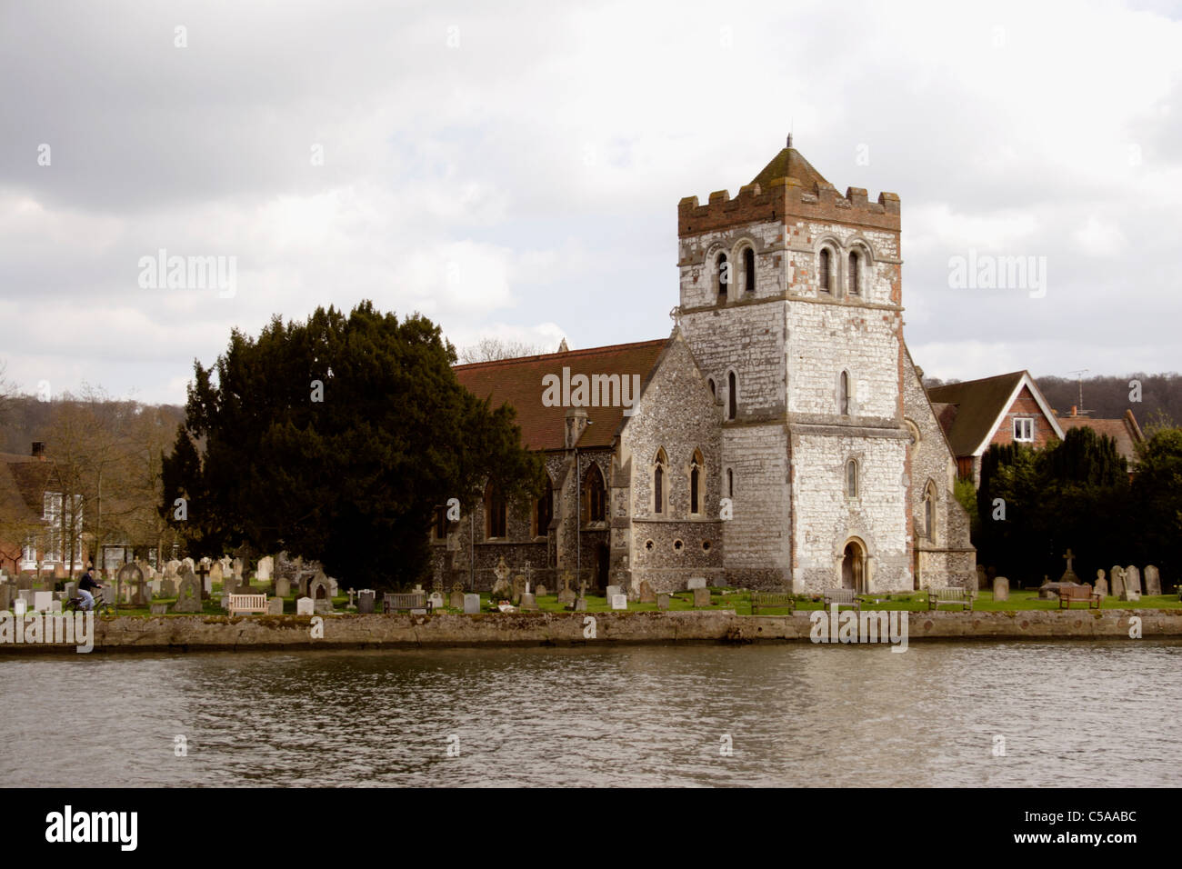 Bisham abbey hi-res stock photography and images - Alamy