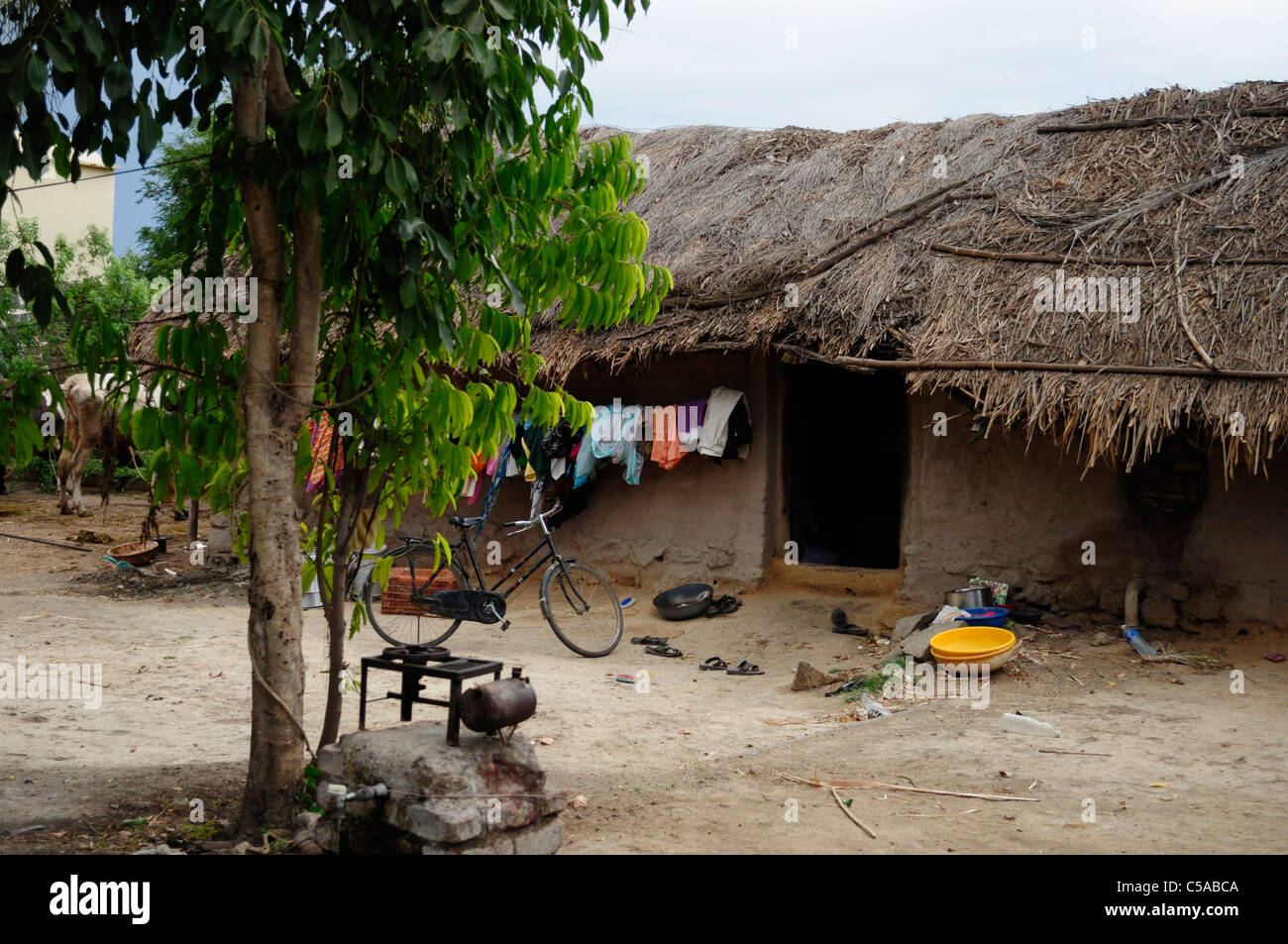 country side house Stock Photo - Alamy