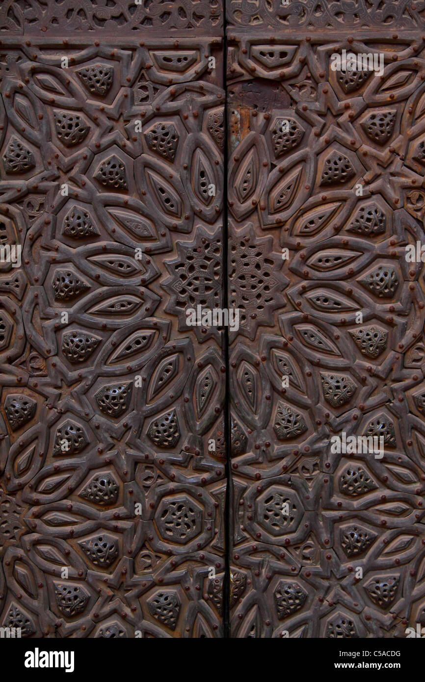 Egypt door islamic copper art hi-res stock photography and images - Alamy