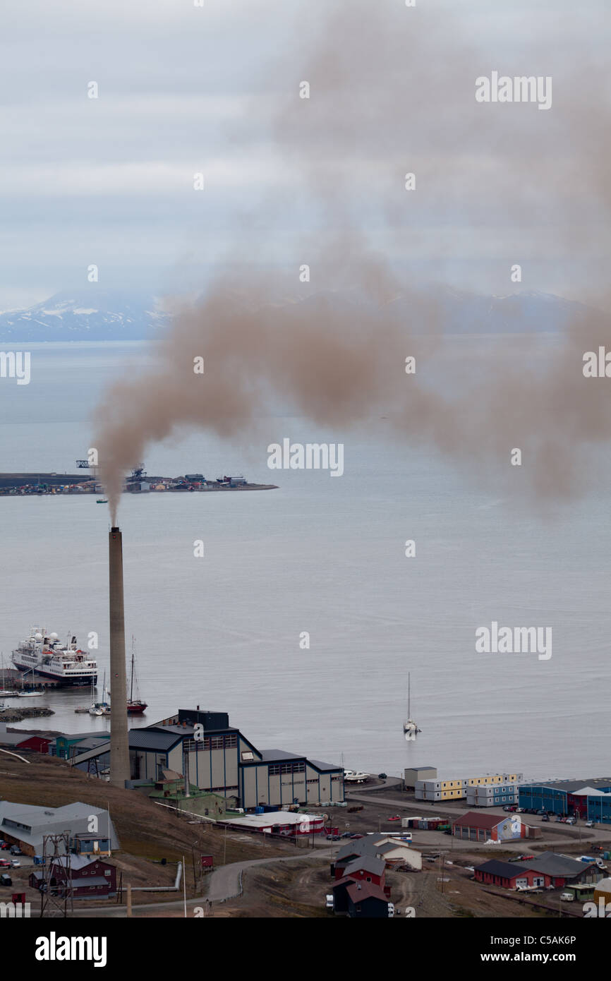 Power station in Longyearbyen, Svalbard Stock Photo - Alamy