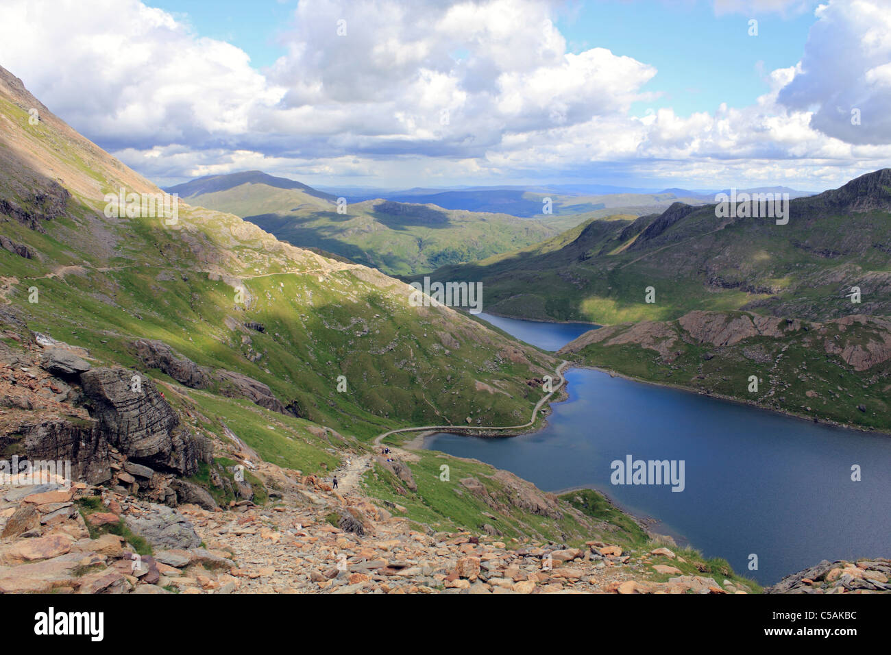 Glaslyn and Llyn Llydaw lakes on the PYG track in Snowdonia National ...