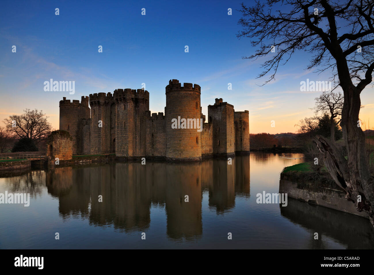 Bodiam castle hi-res stock photography and images - Alamy