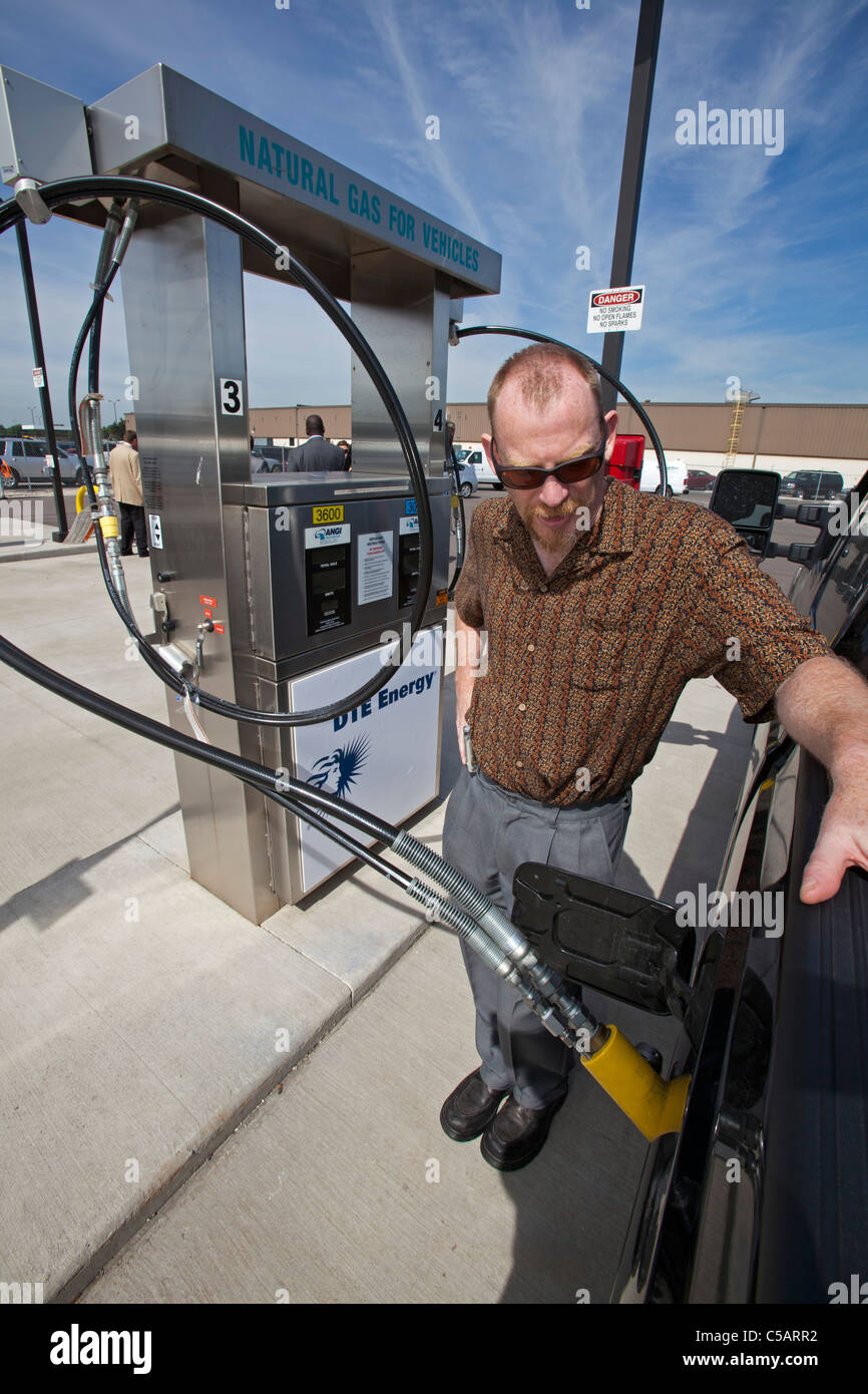 Compressed Natural Gas Vehicle Fueling Station Stock Photo - Alamy