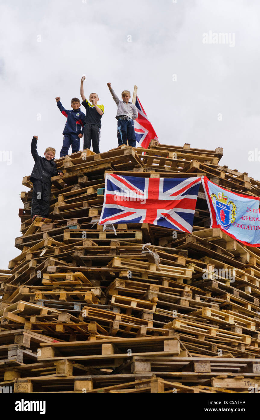 Large bonfire built from pallets hi-res stock photography and images ...