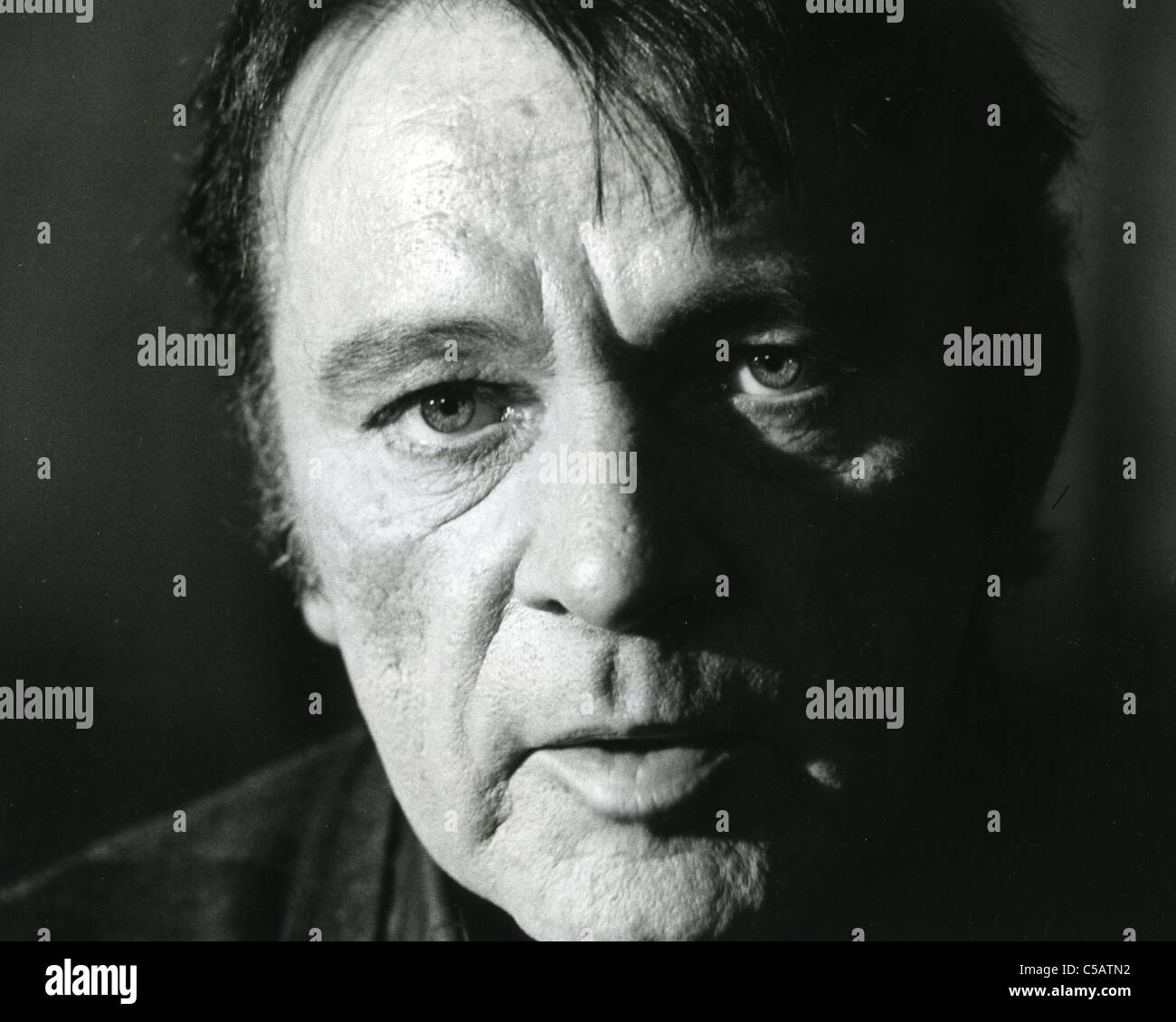 RICHARD BURTON (1925-1984) Welsh actor in 1974 Stock Photo - Alamy