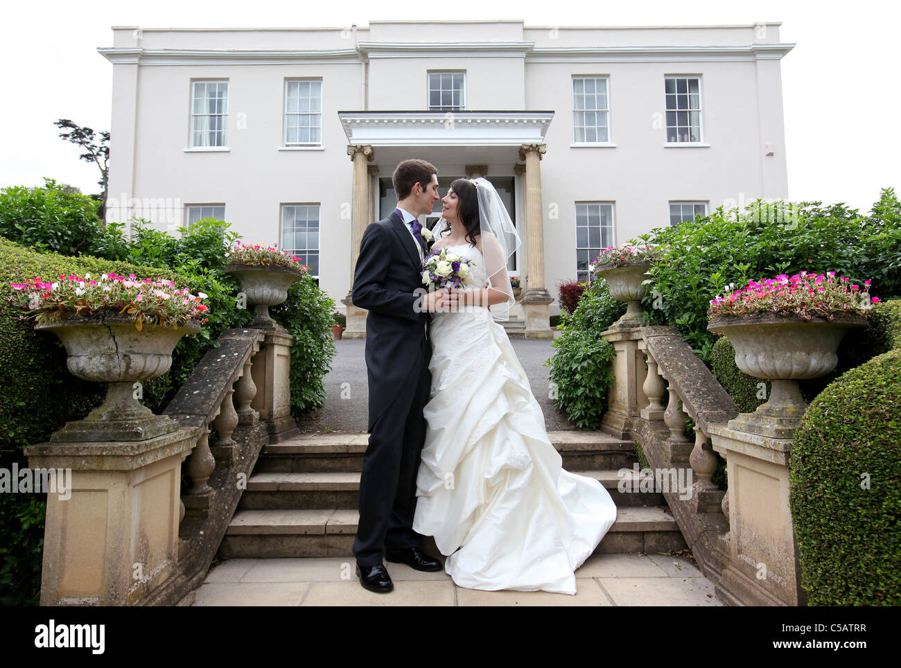 Pic by Mark Passmore/markpassmore.com. 12/09/2010. A young couple ...