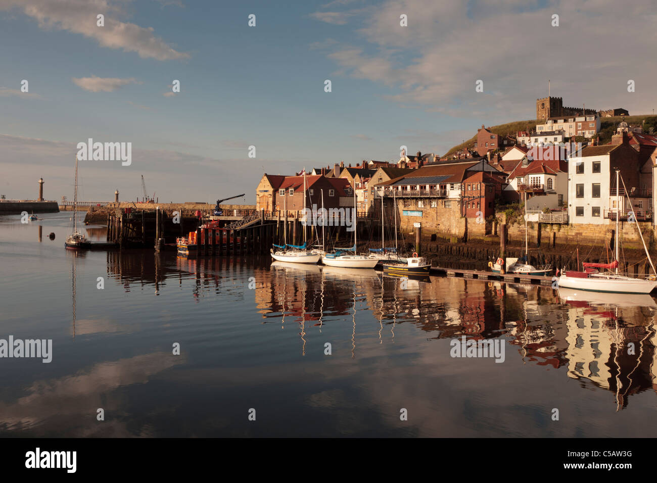 Whitby harbour hi-res stock photography and images - Alamy