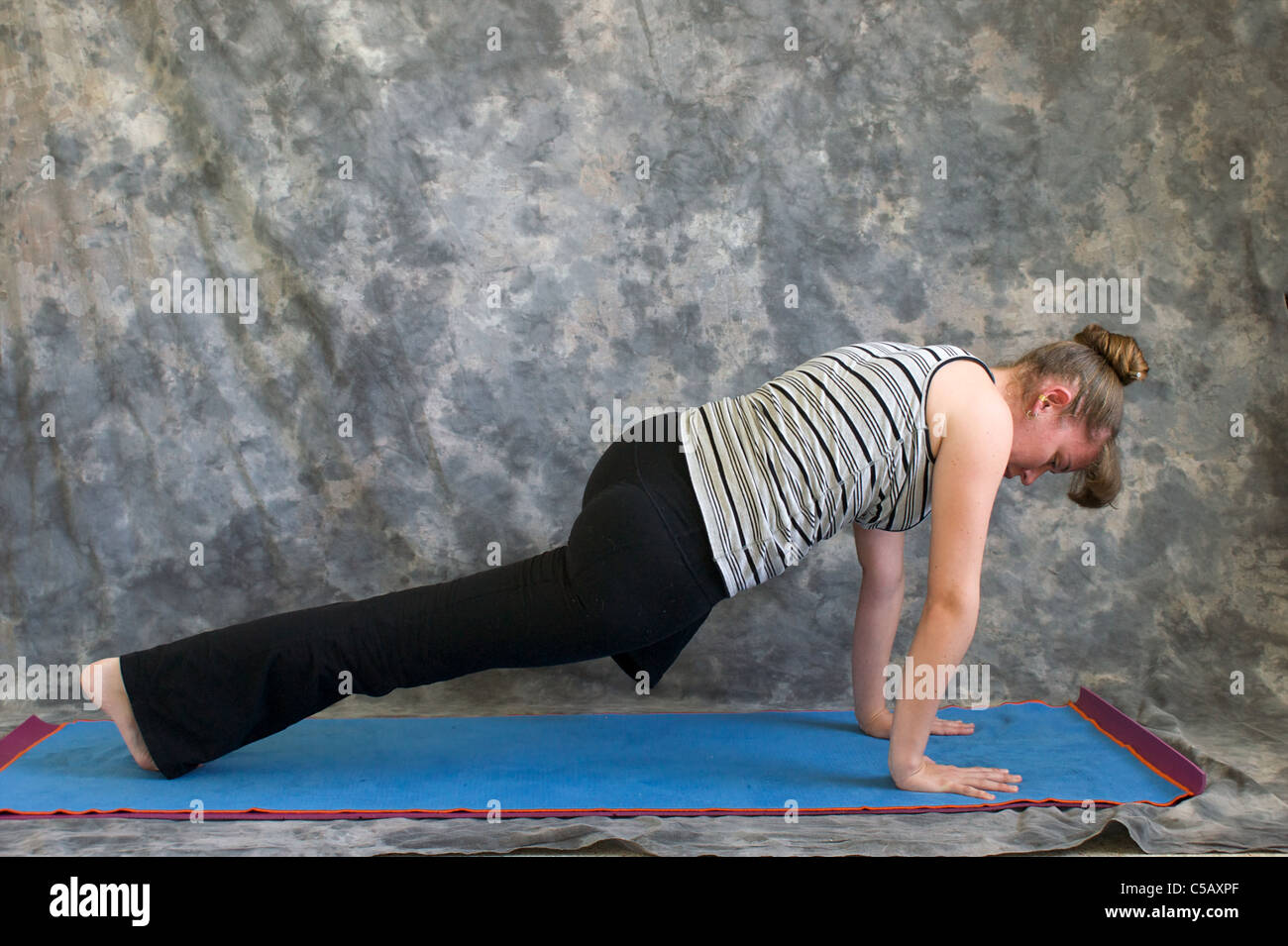 High plank pose hi-res stock photography and images - Alamy