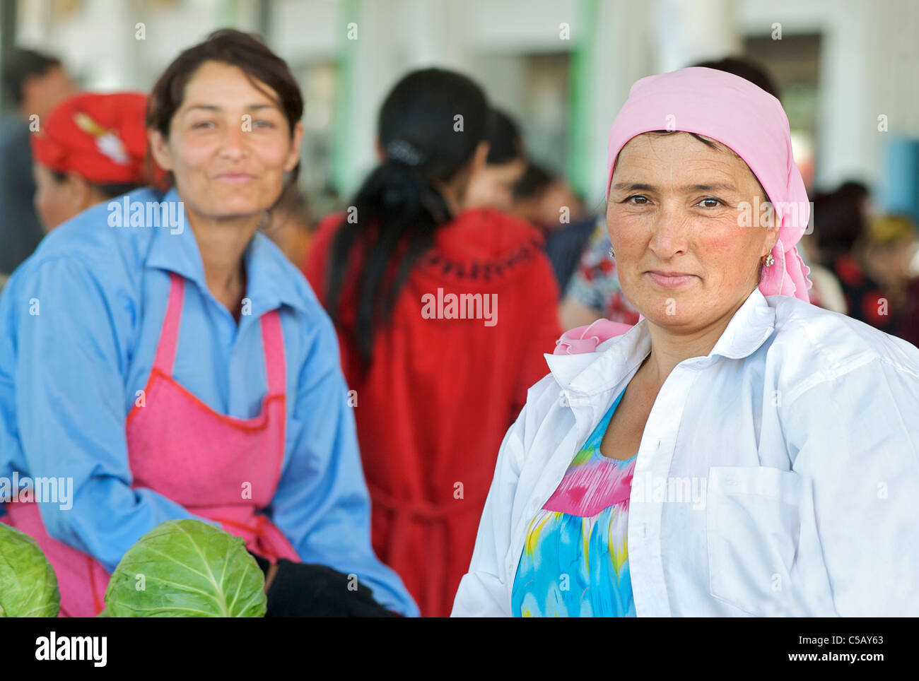 Uzbekistan people uzbek portrait hi-res stock photography and images ...