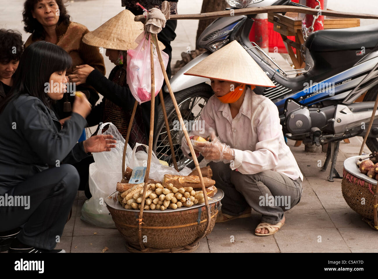 Hang bong vietnam hi-res stock photography and images - Alamy
