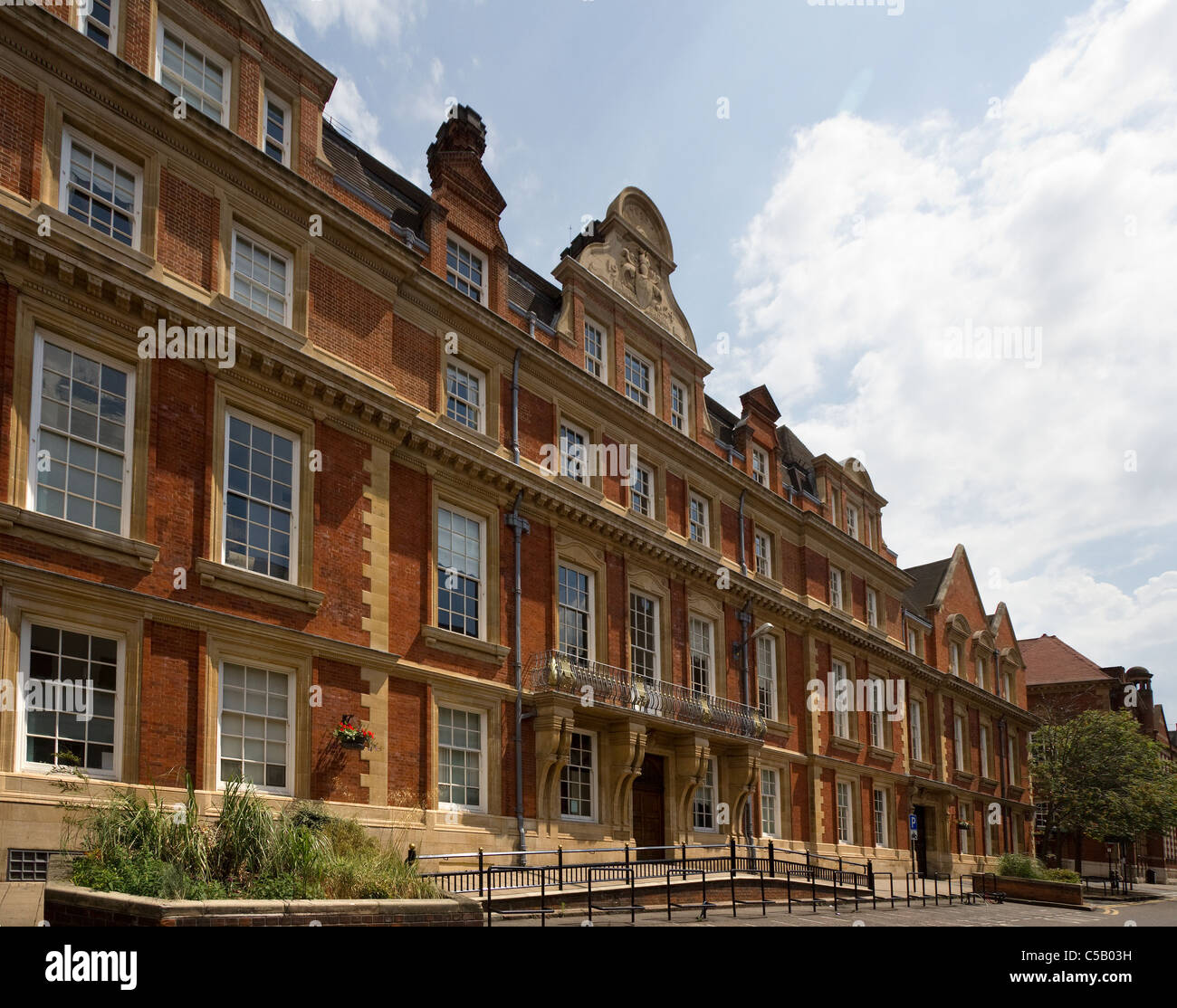 Leicester Town Hall from Bowling Green Street, Leicester, England, UK ...