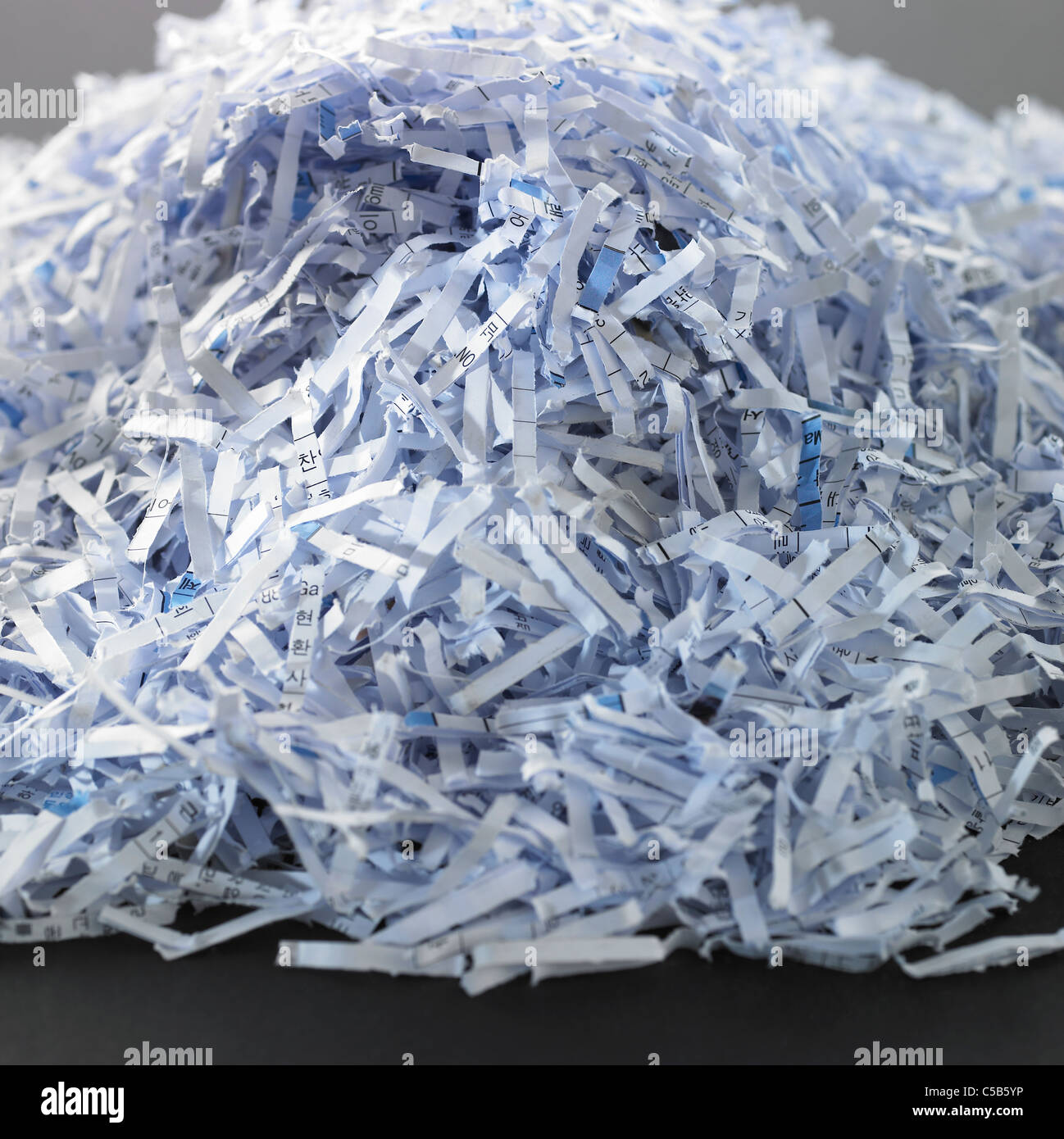 Close shot shredded paper hi-res stock photography and images - Alamy
