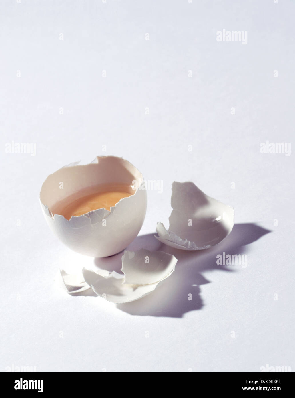 Cut out: Opened egg Stock Photo - Alamy