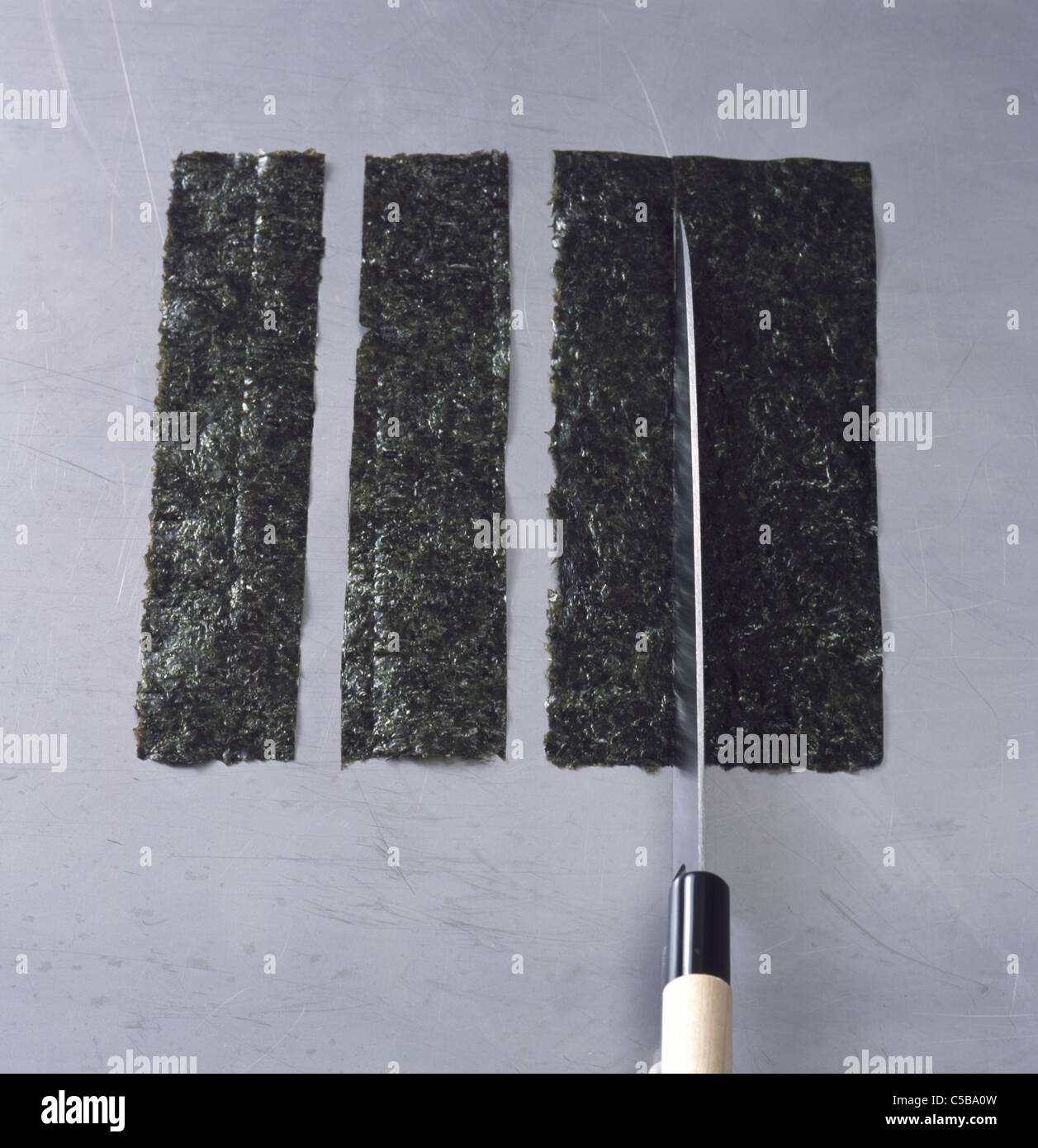Cutting nori leaf into stripes hi-res stock photography and images - Alamy