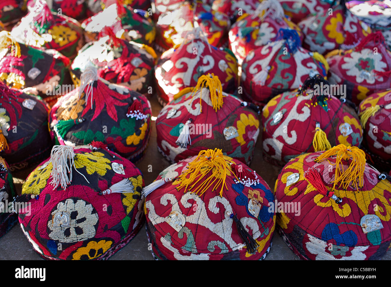 Samarkand crafts hi-res stock photography and images - Alamy