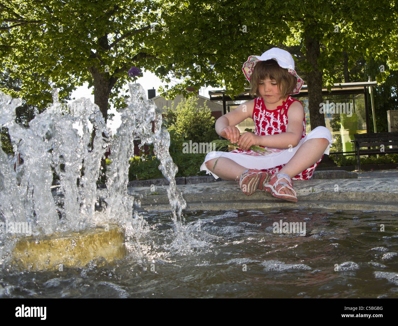 Child In A Fountain High Resolution Stock Photography and Images - Alamy