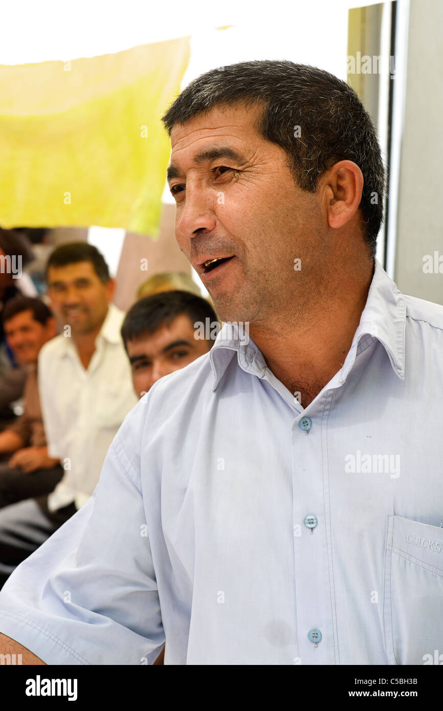 Uzbeki man, Urgut market, Samarkand, Uzbekistan Stock Photo - Alamy