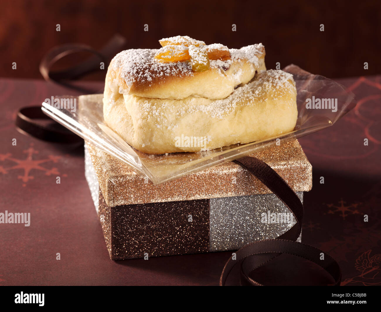 Mini stollen hi-res stock photography and images - Alamy