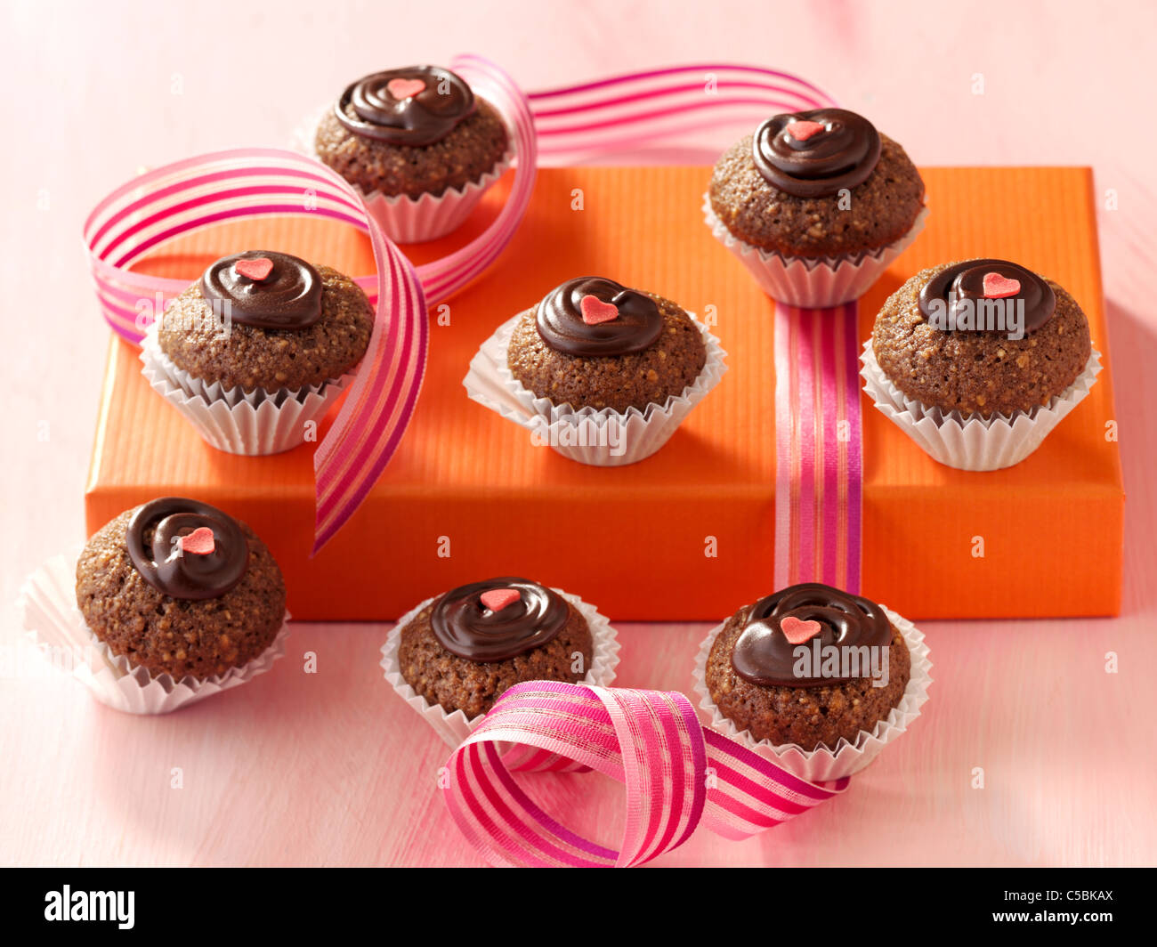 Gingerbread muffins hi-res stock photography and images - Alamy