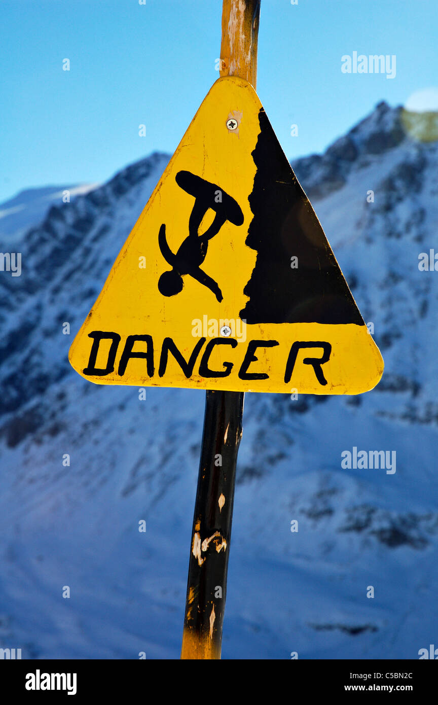 Falling off cliff sign hi-res stock photography and images - Alamy
