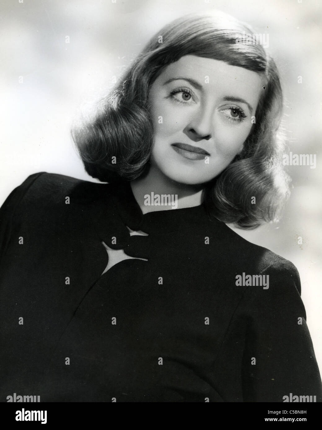 Bette davis us actress hi-res stock photography and images - Alamy