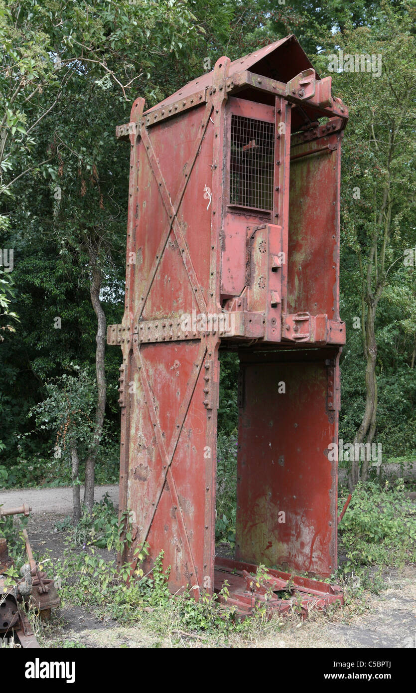 Pit cage from Donisthorpe mine Stock Photo - Alamy