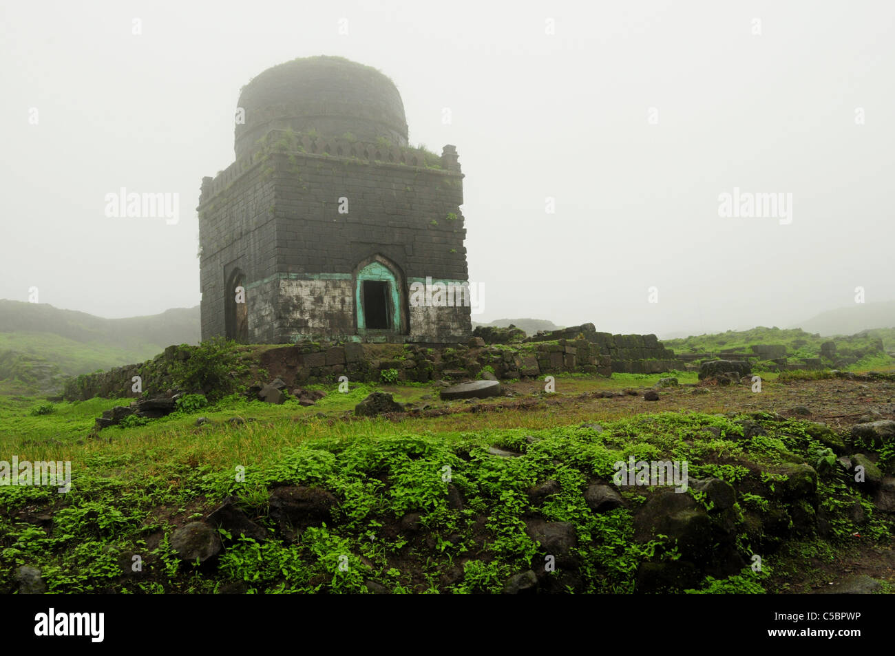 a grave of a Muslim Pir Stock Photo - Alamy