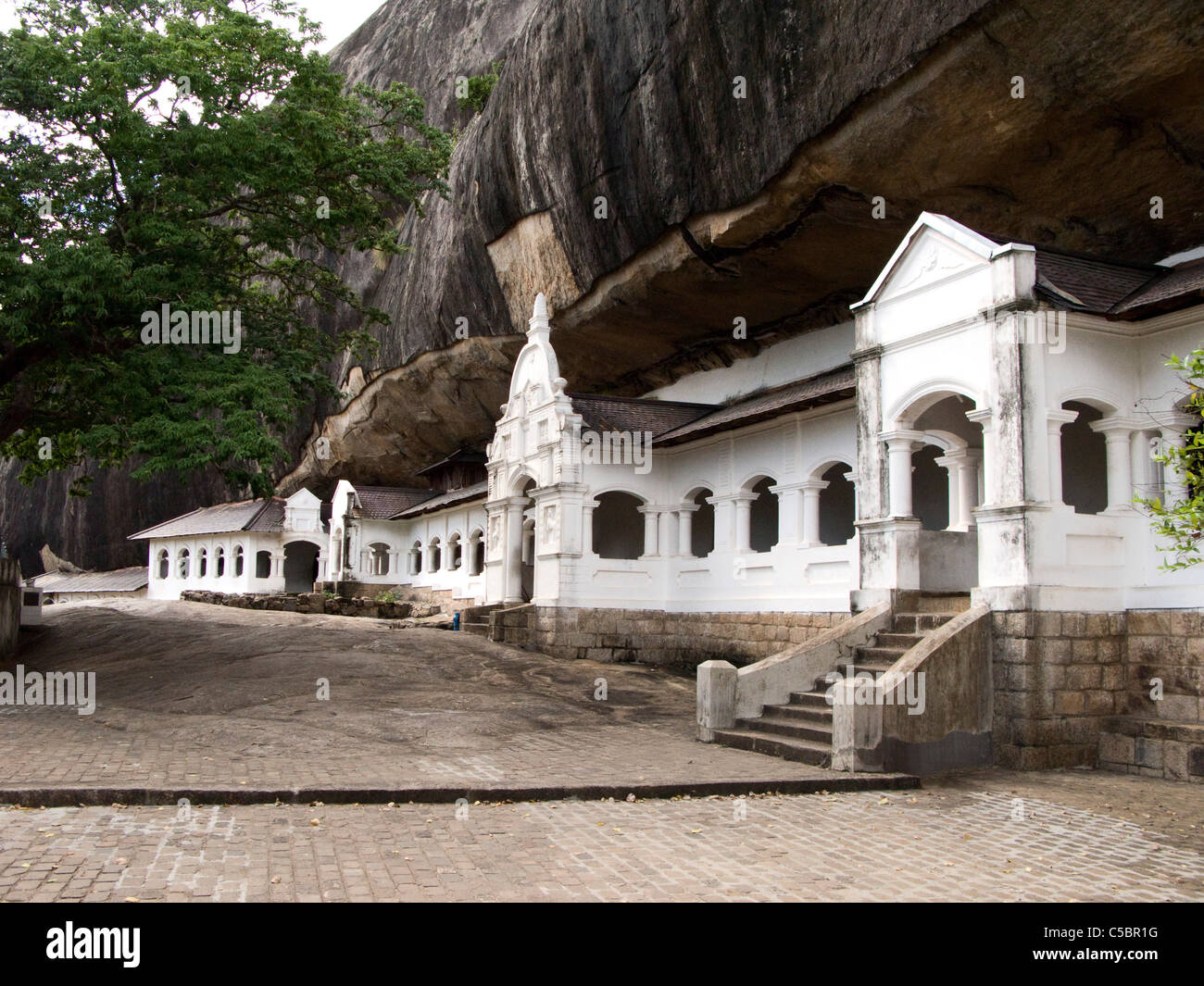 Dambulla sri lanka old temple hi-res stock photography and images - Alamy