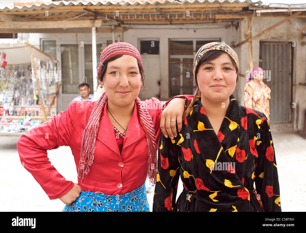 Uzbeki market vendors, Urgut market, Samarkand, Uzbekistan Stock Photo ...