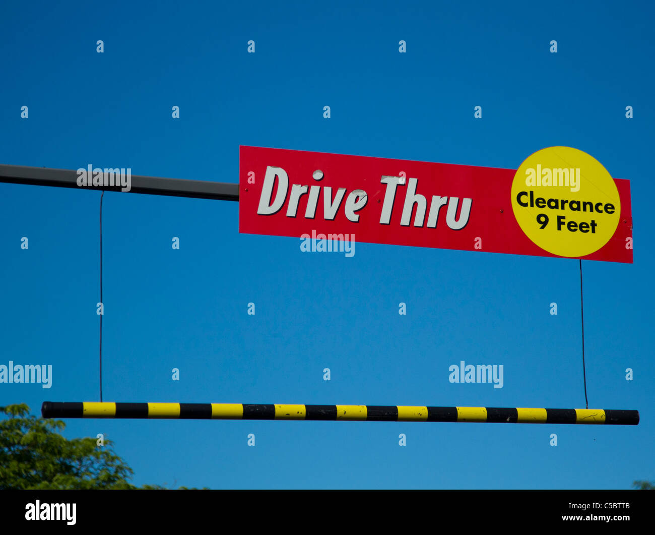 Mcdonalds drive through sign hi-res stock photography and images - Alamy