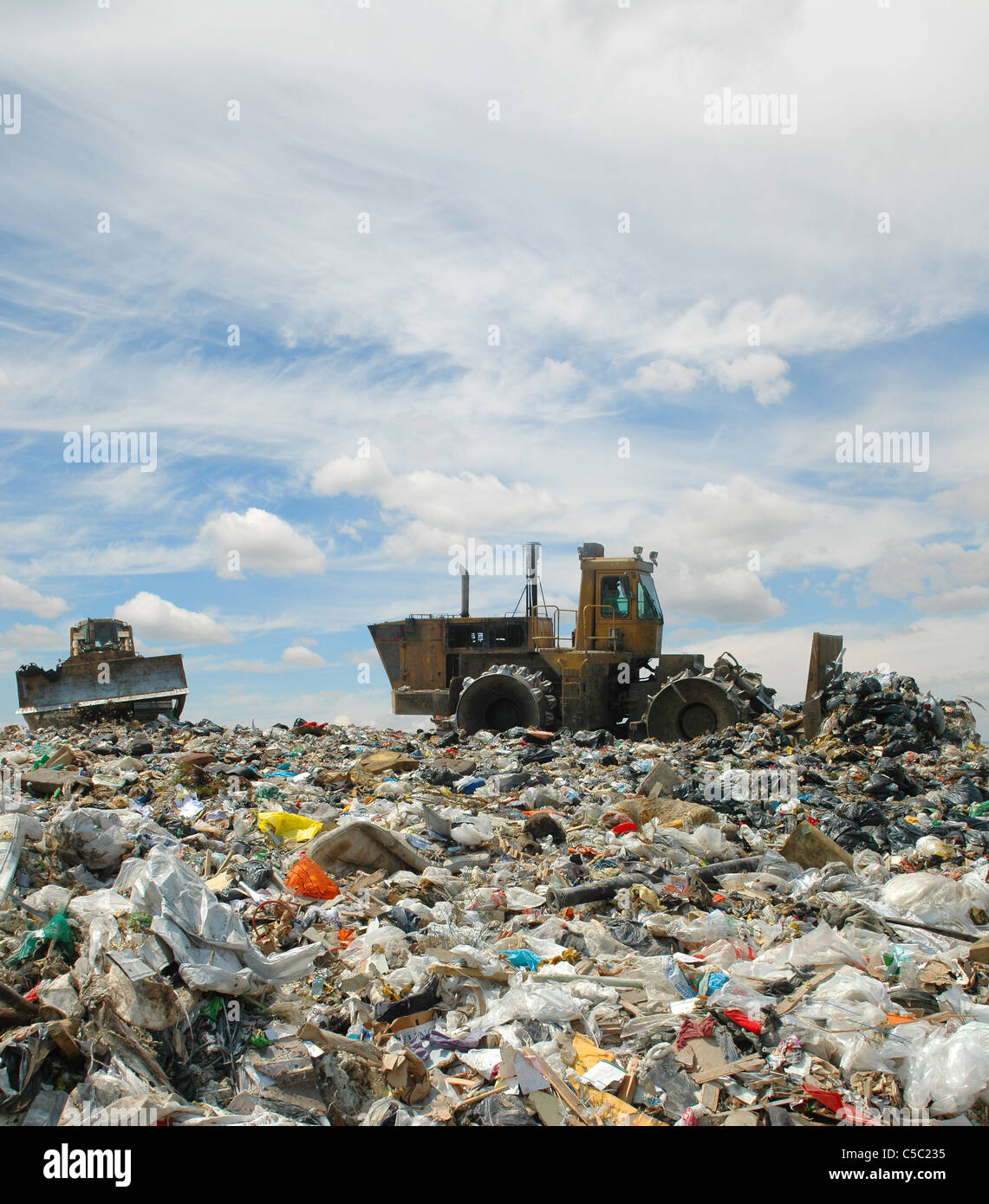 Food bulldozer hi-res stock photography and images - Alamy