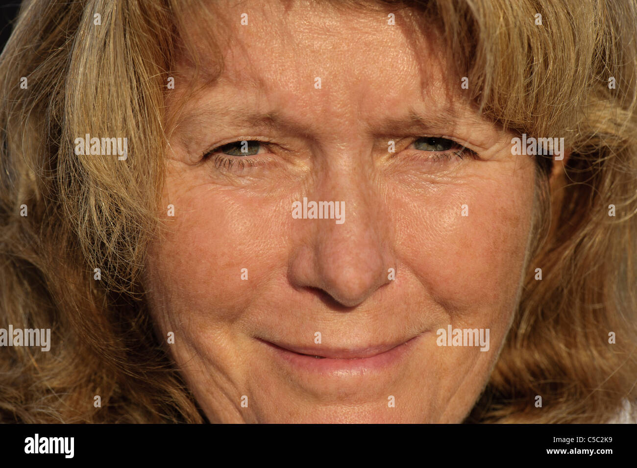 Squint Woman Stock Photos & Squint Woman Stock Images - Alamy