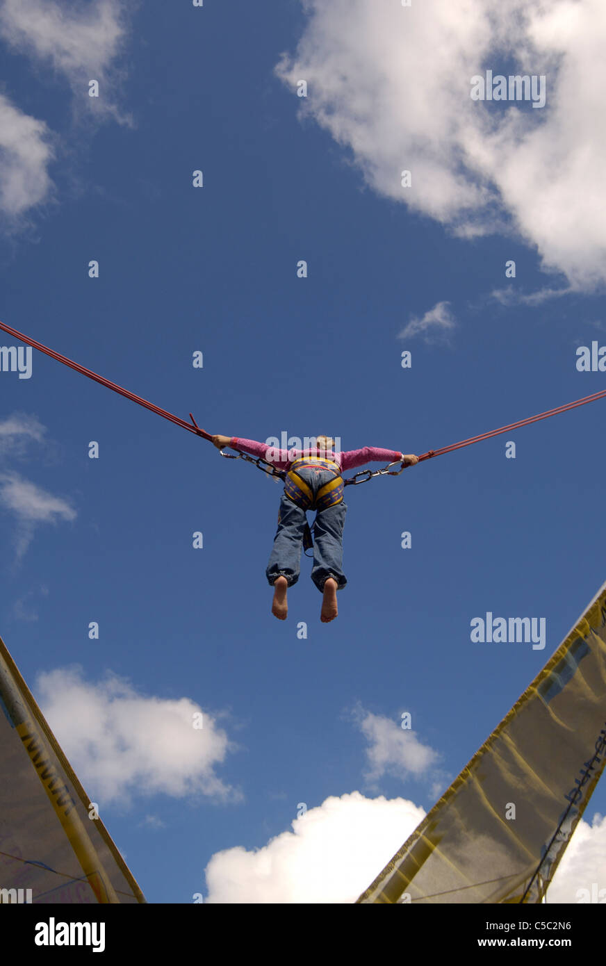Bungy jump safety hi-res stock photography and images - Alamy