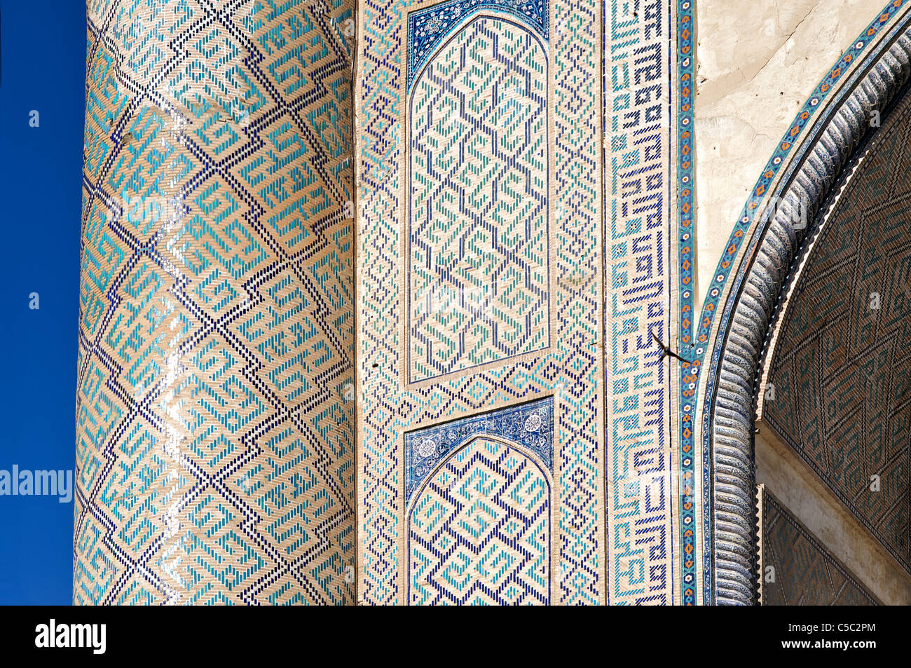 Timurid tiling, Bibi Khanym Mosque, Samarkand, Uzbekistan Stock Photo ...