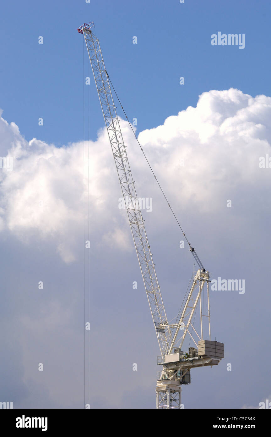 Cloud construction hi-res stock photography and images - Alamy