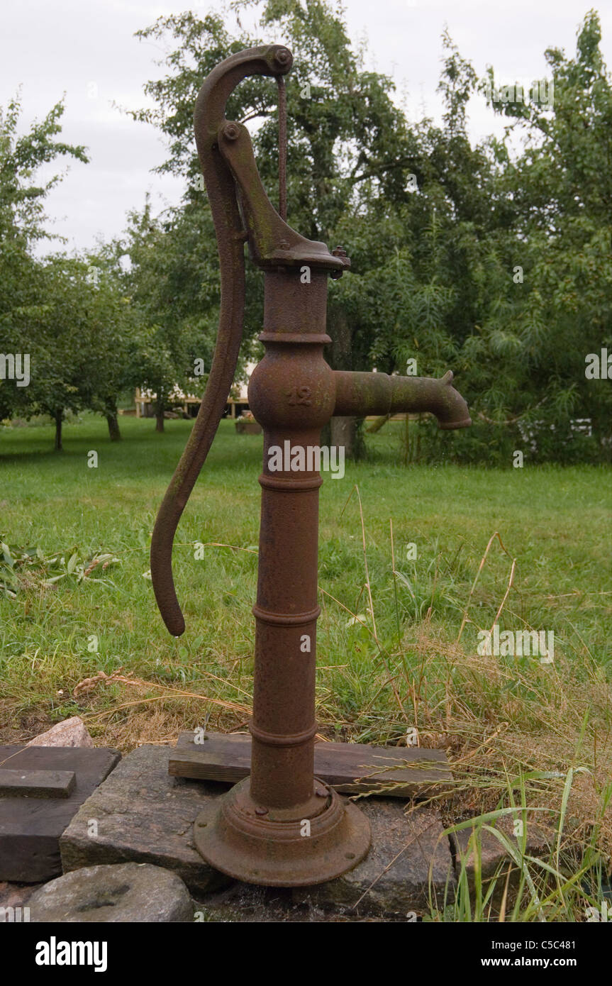 Rusty old pump hi-res stock photography and images - Alamy