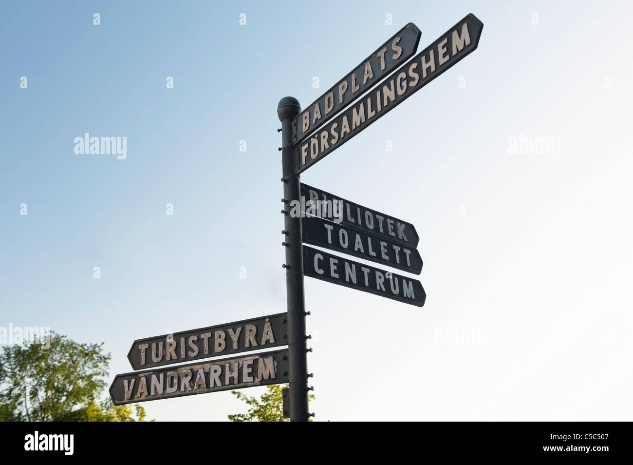 Right angle sign hi-res stock photography and images - Alamy