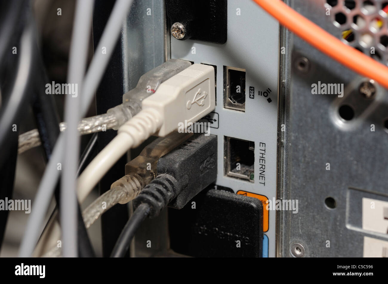 Computer parts usb hi-res stock photography and images - Alamy