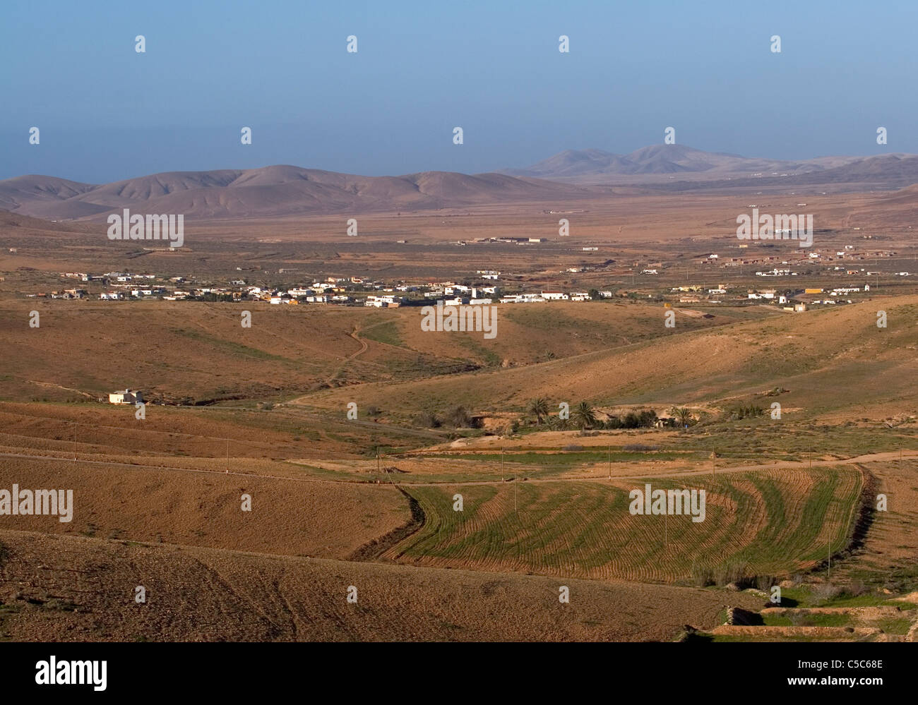 Drought island hi-res stock photography and images - Alamy