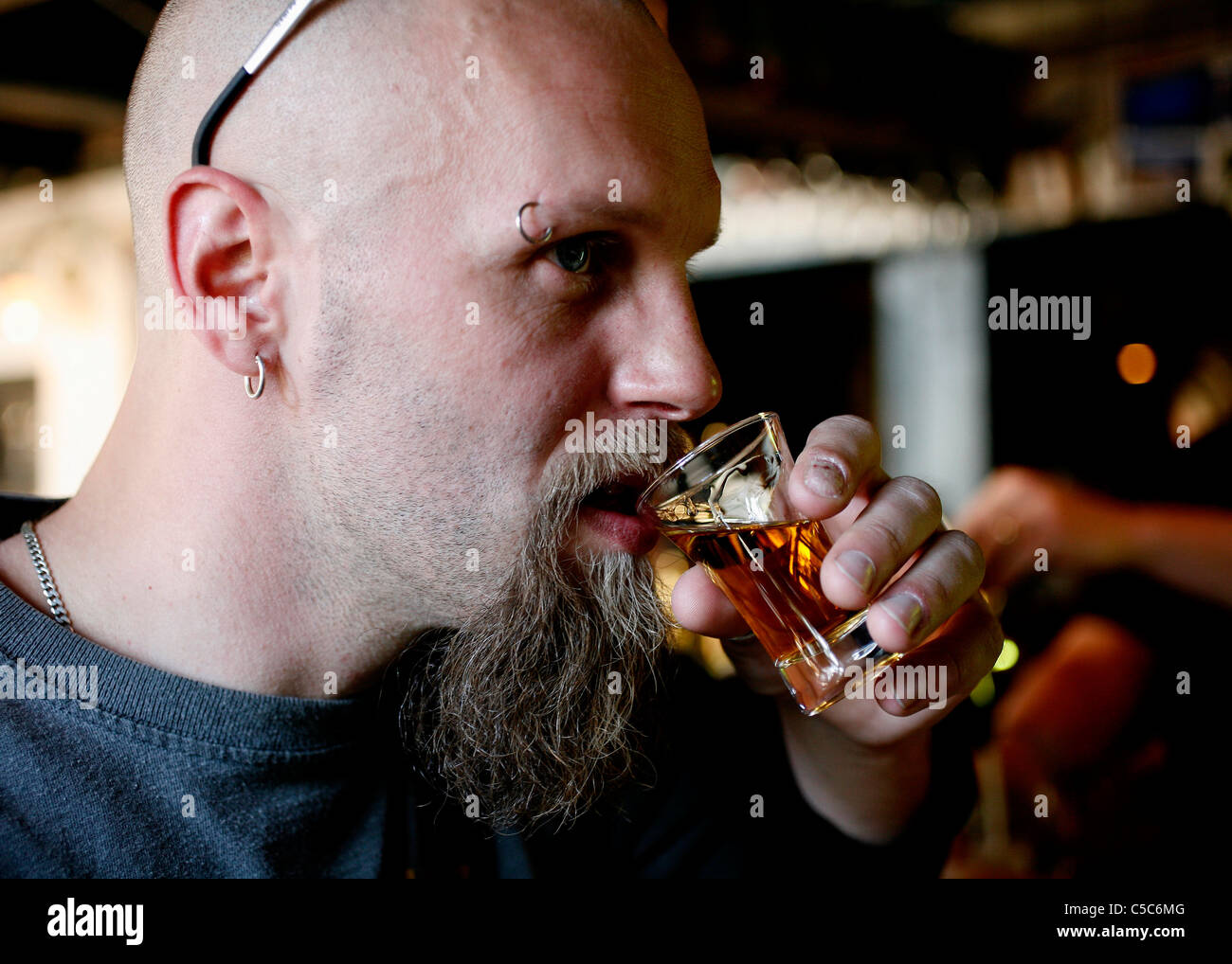 Boozing guest hi-res stock photography and images - Alamy